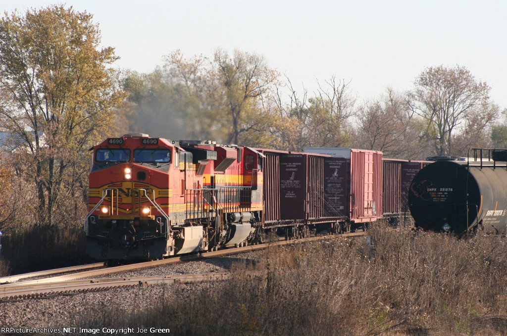 BNSF 4690